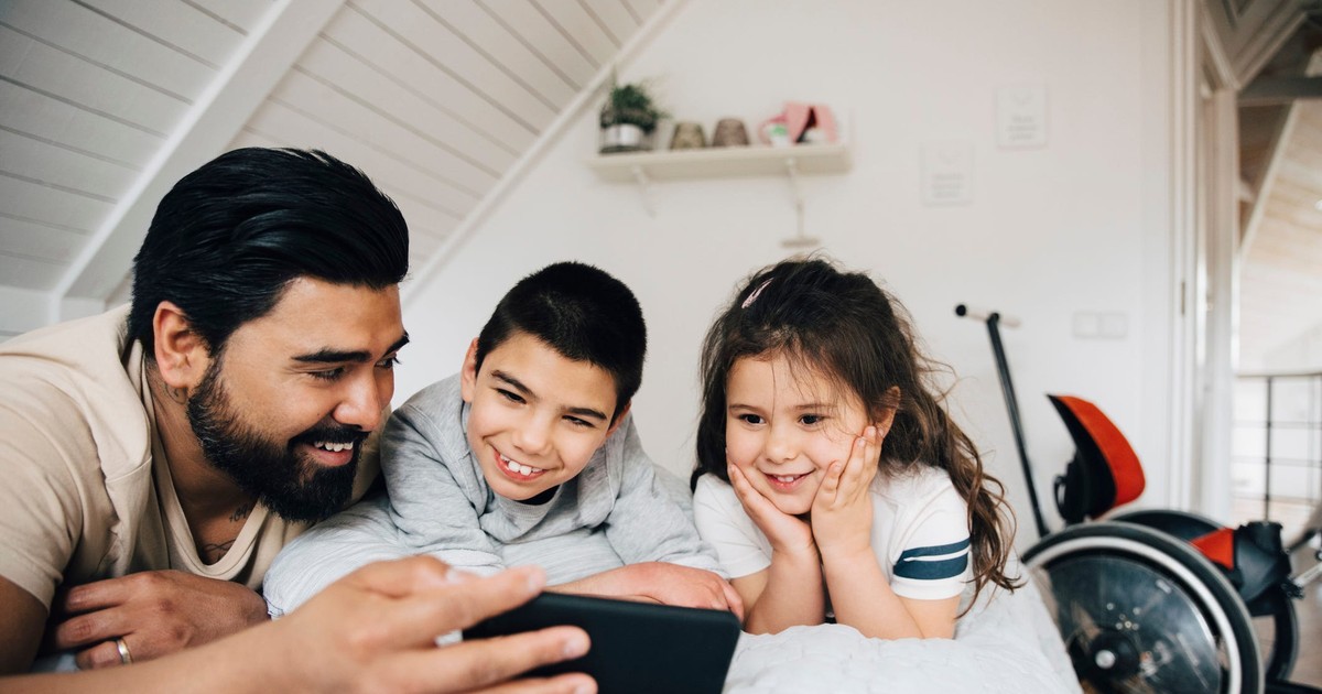 How to download shows and movies on Disney Plus for offline viewing ...