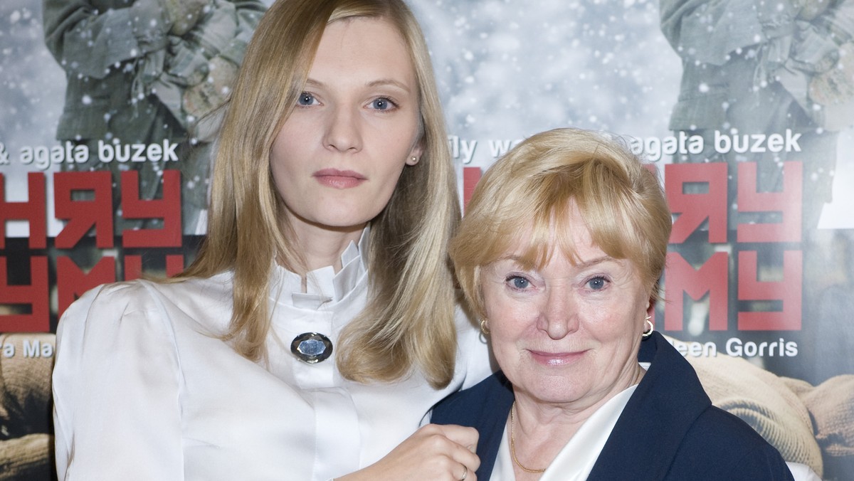 Ludgarda Buzek rzadko pokazuje się z córką. Kim jest mama Agaty Buzek ...