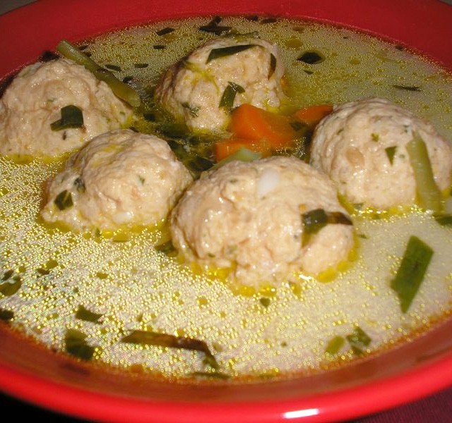 Tárkonyos csirkegombóc leves - Blikk Rúzs