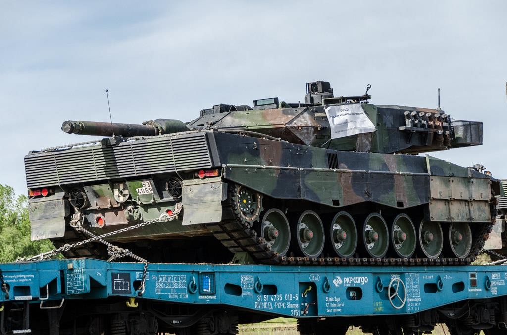 Leopardy 2A4 czekają na modernizację do standaru Leopard 2PL - Polska ...