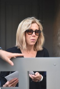 Bibi Macron. Idylla z nutką gorzkiej czekolady - Kobieta