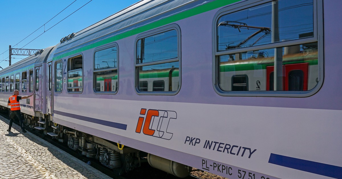 PKP Intercity rozszerza ofertę gastronomiczną. Co z wagonami WARS?