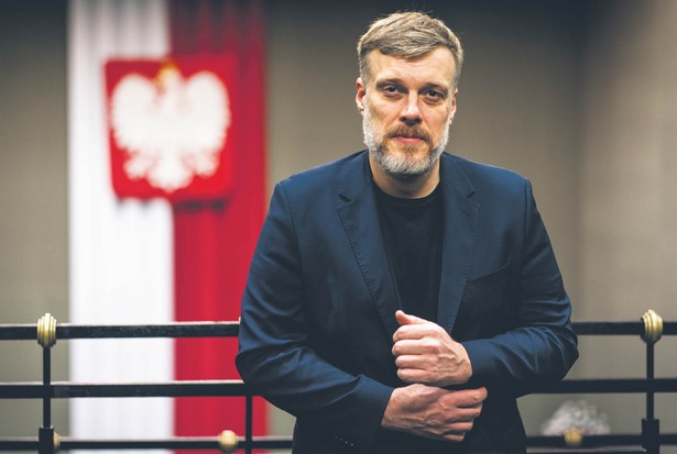 Debata prezydencka. Zandberg: PO i jej przystawki traktują tak samo ...