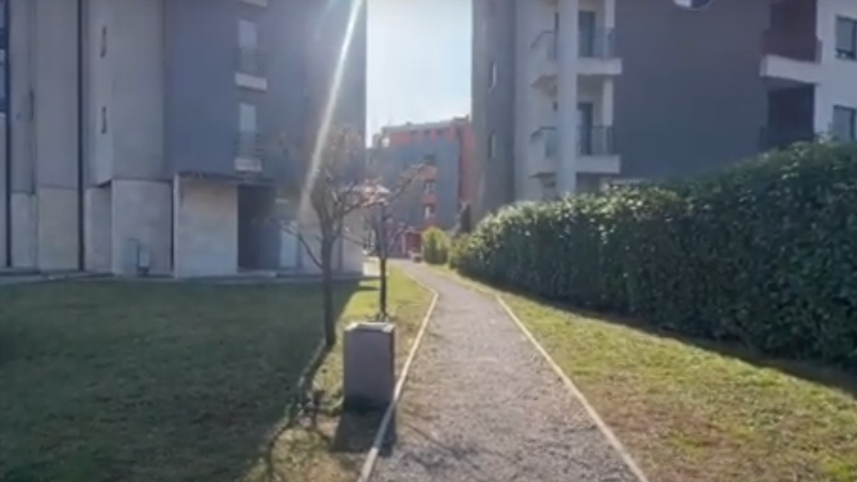 Prvi snimci sa mesta užasa u Podgorici: Radnik "Čistoće" pronašao mrtvu bebu u kanti - Blic