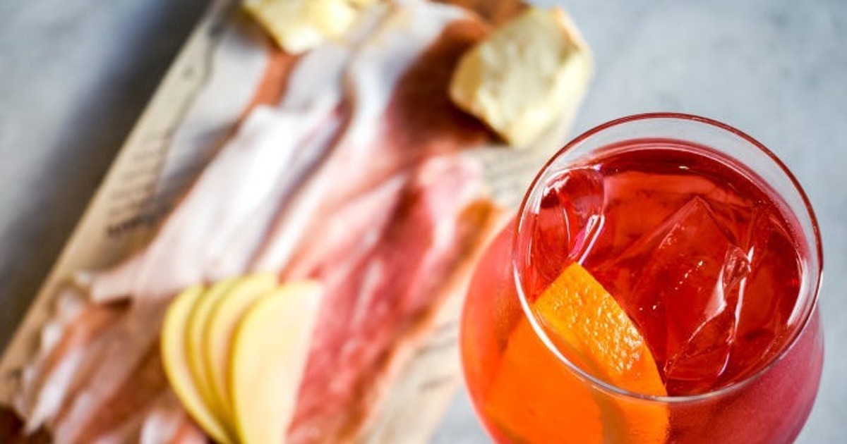 Airline passengers were denied compensation for 2 Aperol Spritz ...