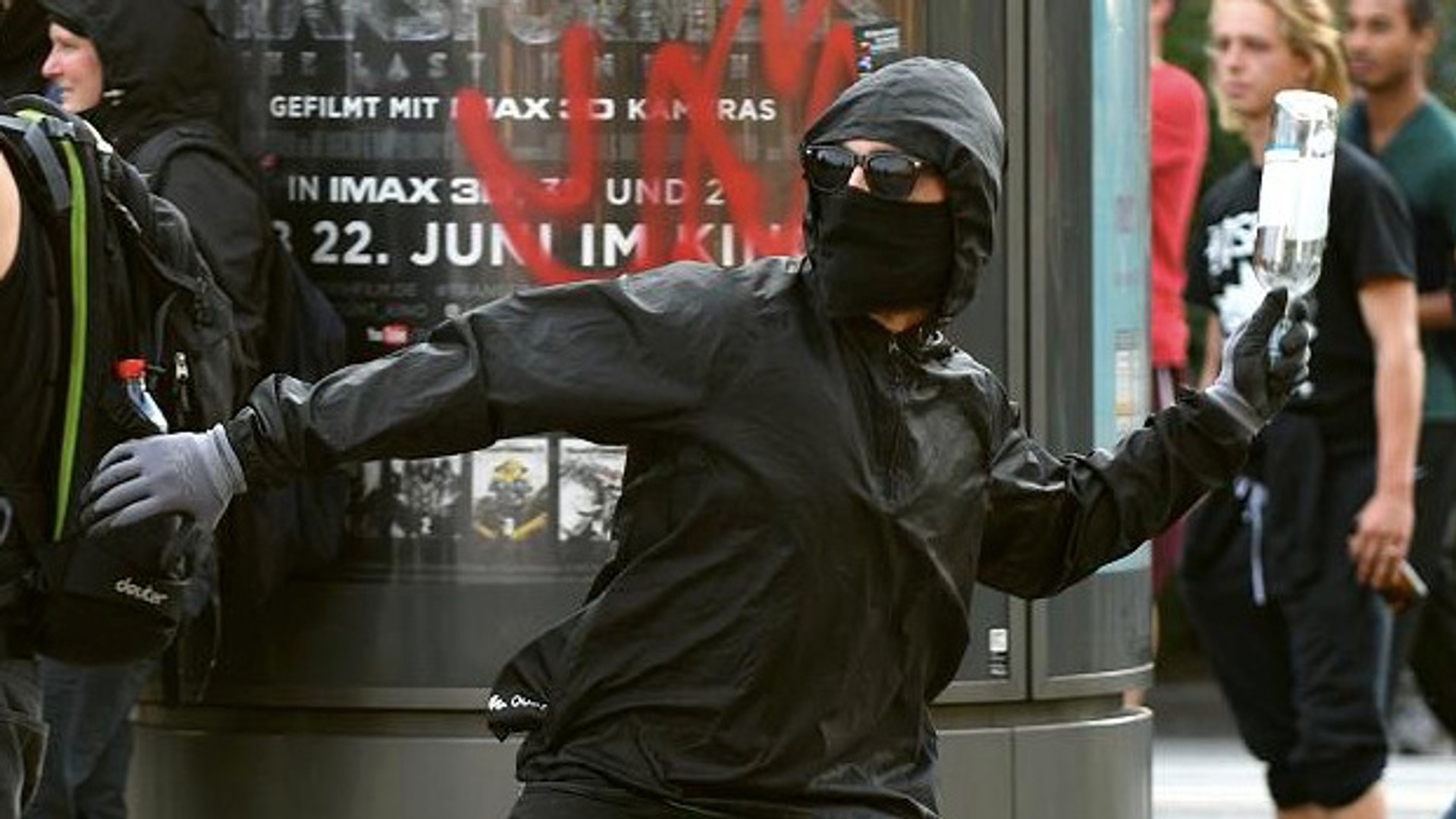 Der Schwarze Block braucht dringend ein Update - Noizz