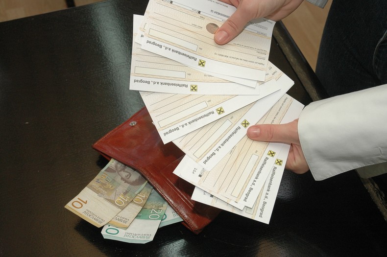 Bankari u Hrvatskoj se pobunili zbog besplatnih računa! Prete da će ići ...