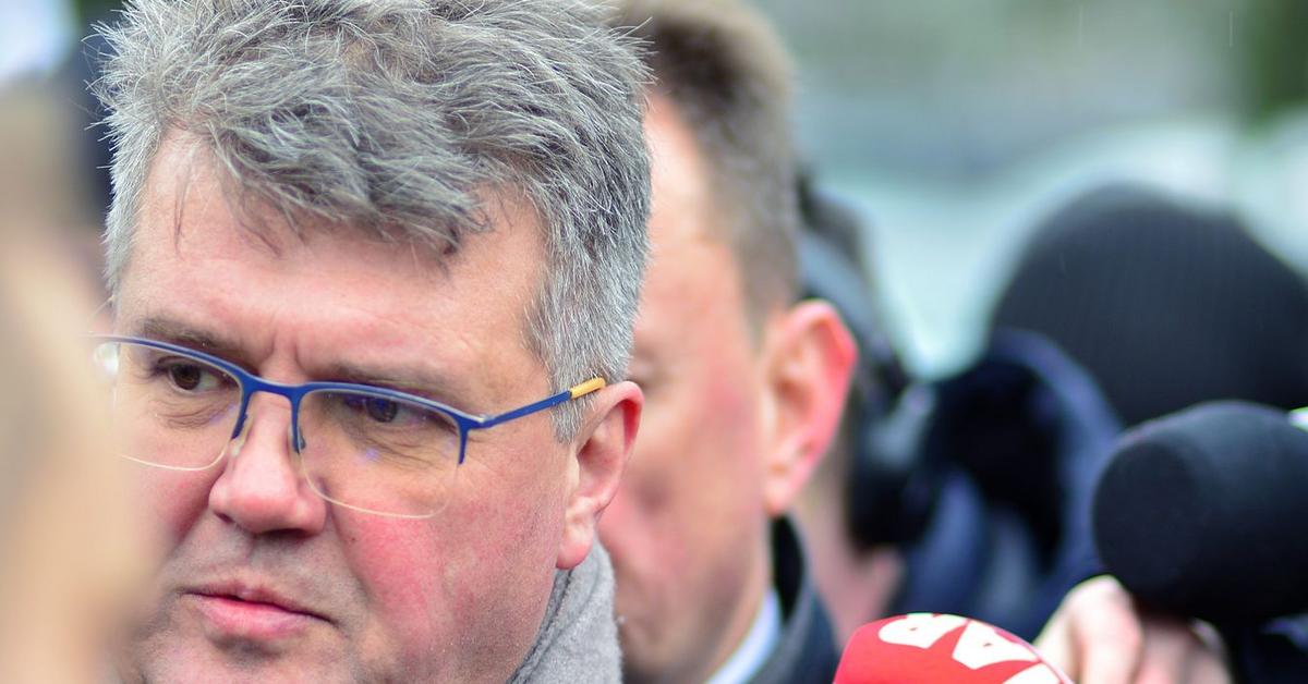 Komisja śledcza ds. afery wizowej. Przesłuchanie Macieja Wąsika [TRANSMISJA] - Forsal.pl