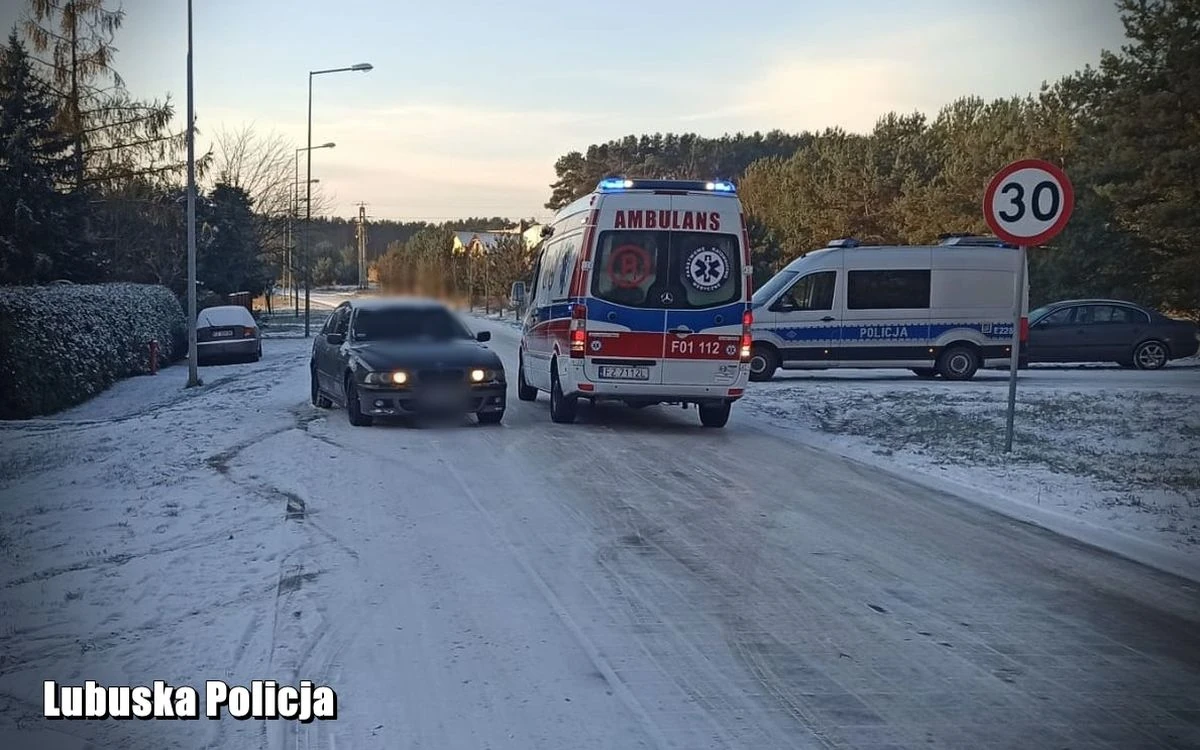 19-latek z BMW zasłynął z driftowania po rondzie w Zielonej Górze ... 19-latek z BMW zasłynął z driftowania po rondzie w Zielonej Górze ...