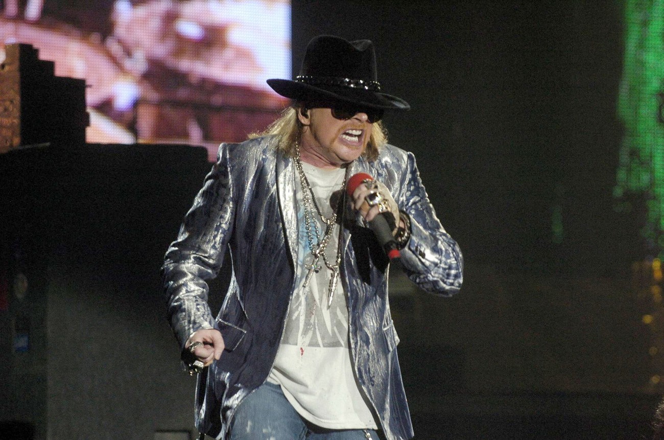 Aksl Rouz istukao pijanog obožavatelja