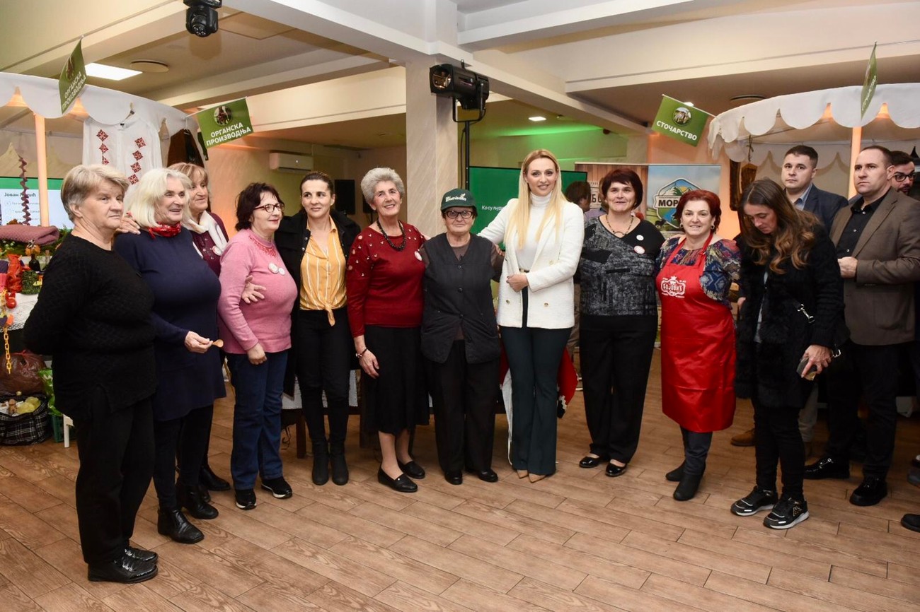 Guču i celo Dragačevo su u najlepšem svetlu predstavile tri žene