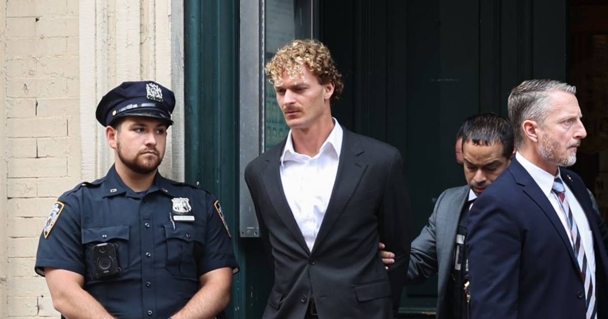 1,9 millió dollárt gyűjtöttek az extengerésznek, aki fényes nappal ölt ...