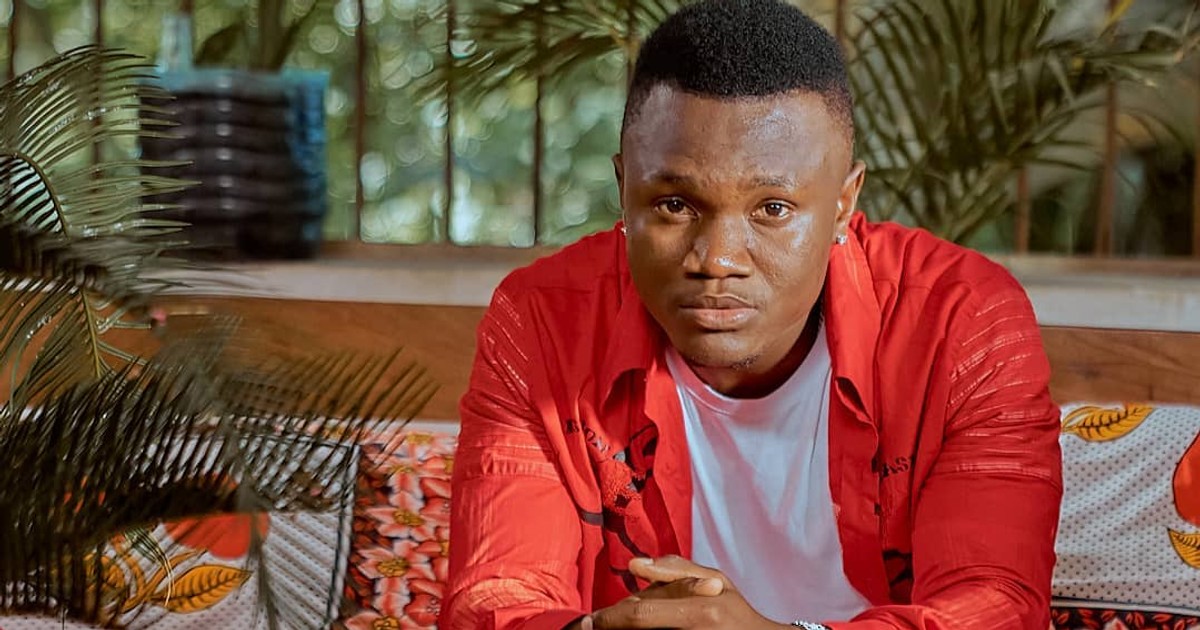 Singer Mbosso gifts his parents a brand new car (Photos) | Pulselive Kenya