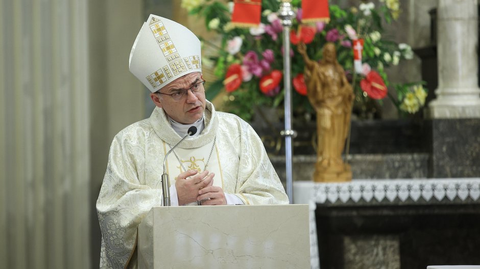 Bp Robert Chrząszcz: post duchową terapią dla wierzących - Informacje