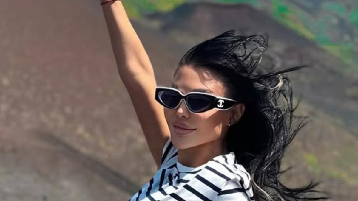 Maja Marinković se penje po vulkanu, evo kako se doterala: "Etna ima da proradi" - Blic