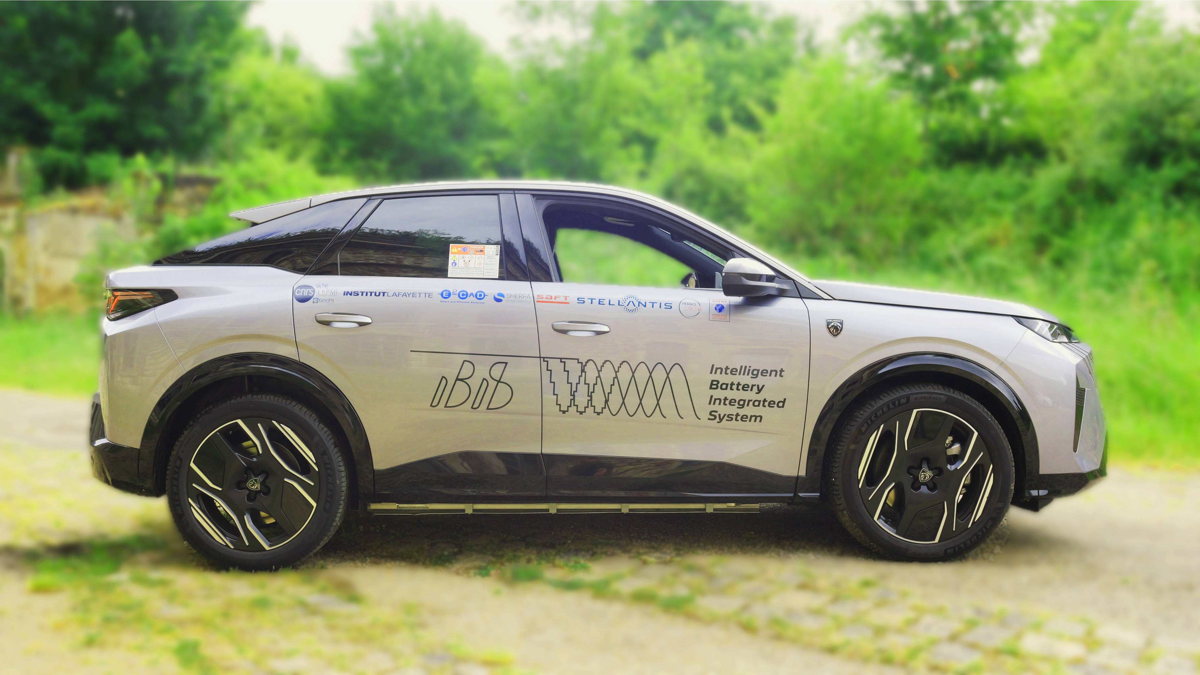 Rewolucja w świecie elektryków. Stellantis testuje system baterii IBIS