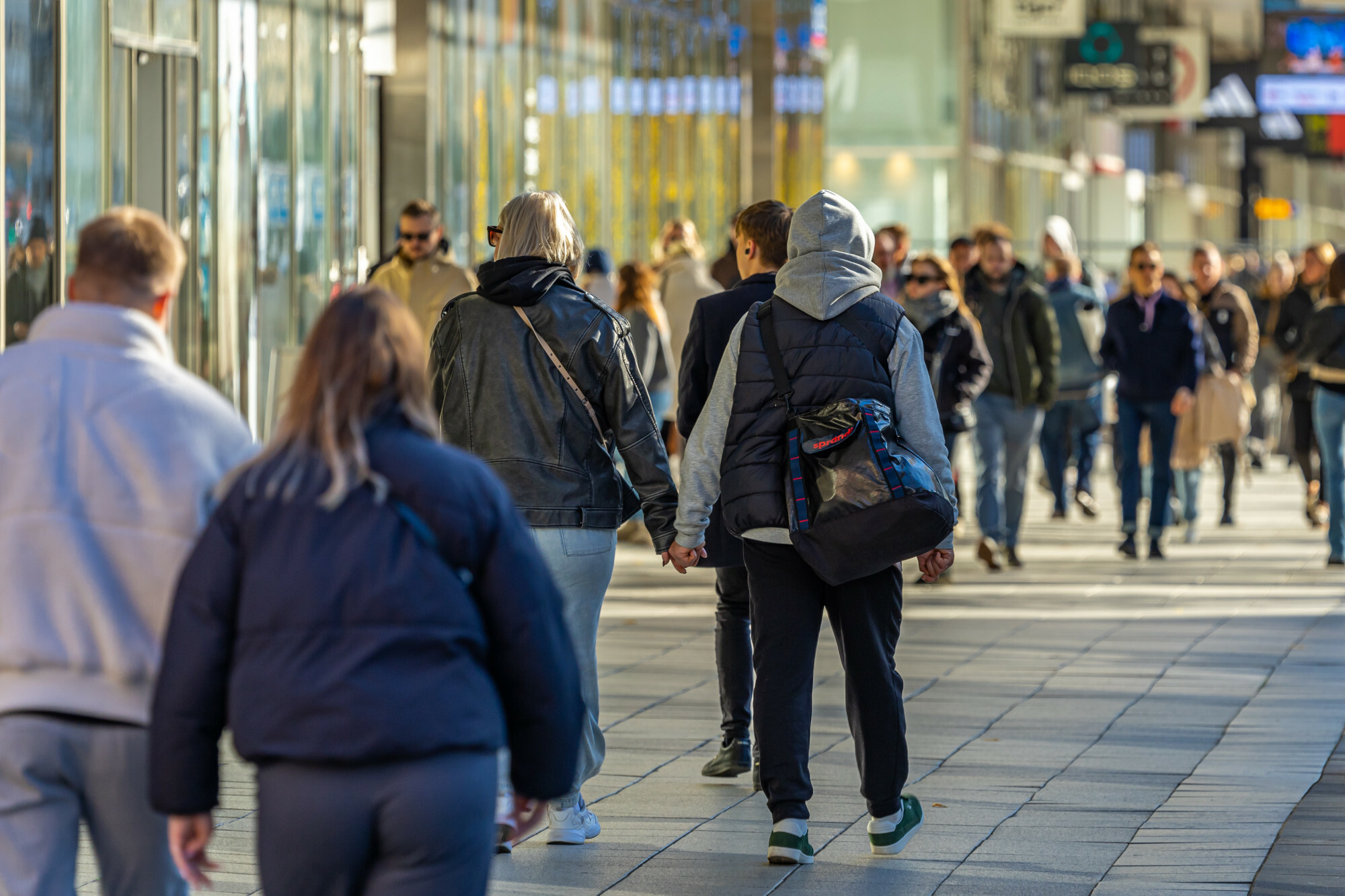 Milenialsi biedniejsi niż ich rodzice. Bokiem mi wyszło to studiowanie ...