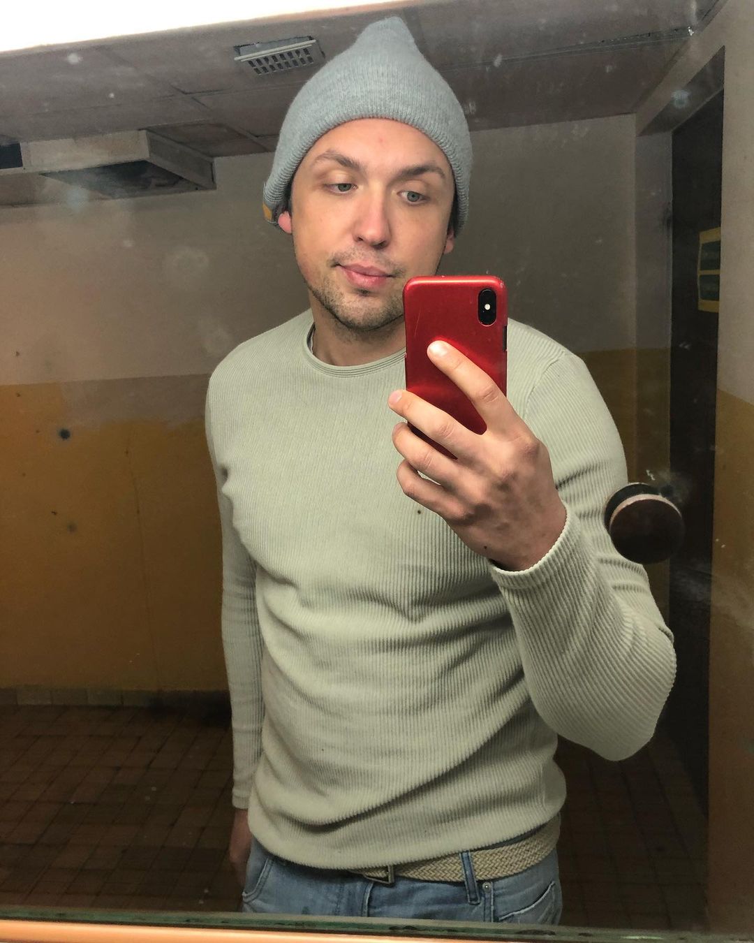 Robert Pasut: kim jest, ile ma lat? Wiek, AbstrachujeTV, Abstra, związek