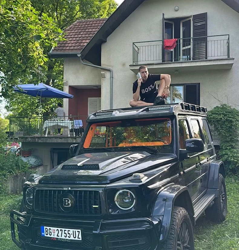 Danas se hvali milionima, a evo kako izgleda rodna kuća Bake Praseta!