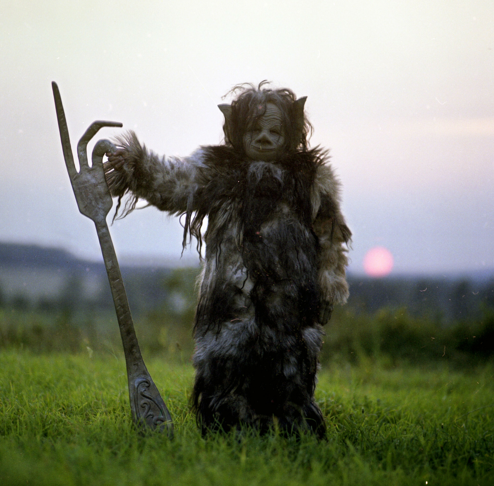 Ta kultowa postać straszyła całe pokolenia. A jak naprawdę wyglądał Piszczałka?