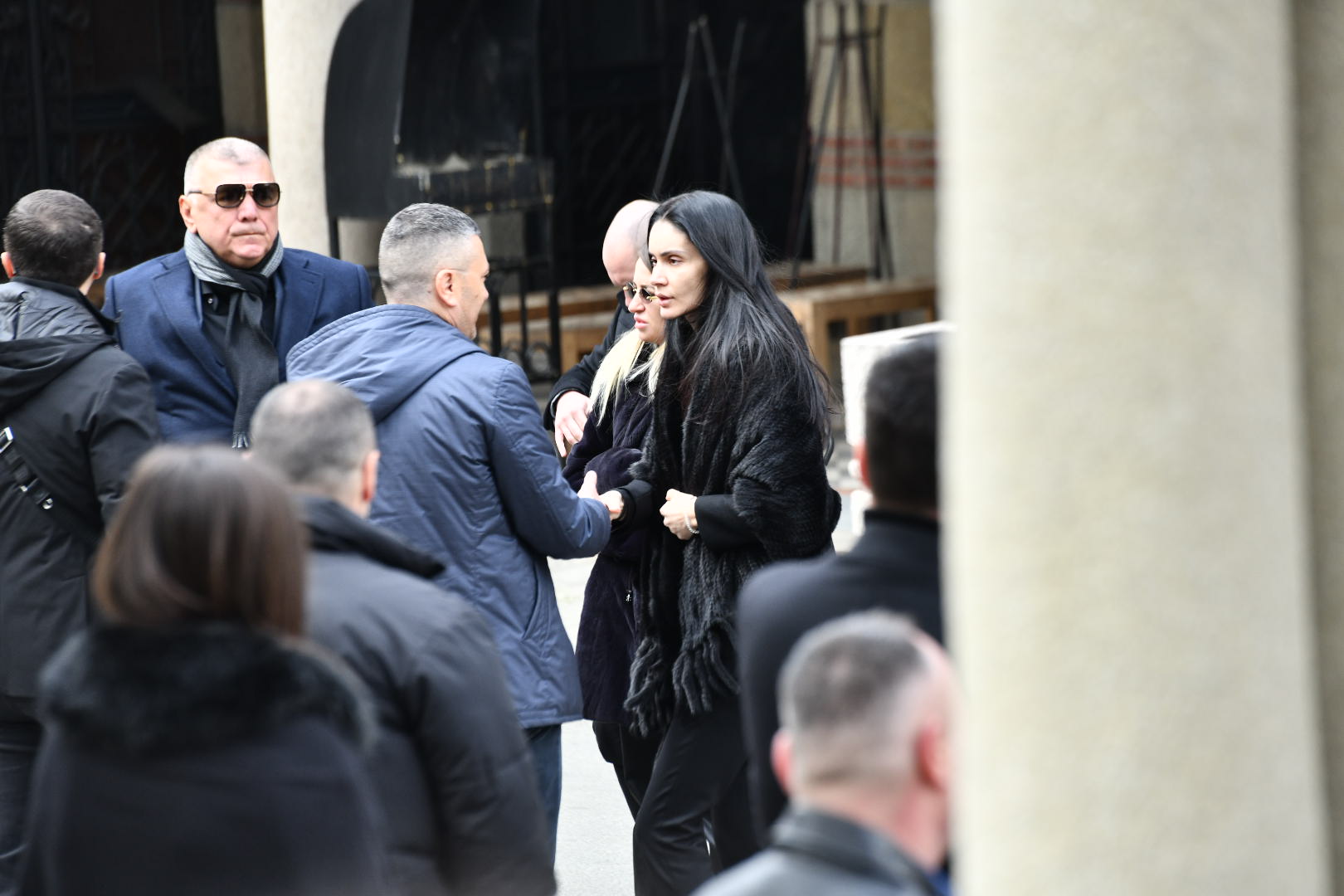 Udovica Željka Rutovića u suzama, Mirjana nema od bola, porodica uz nju