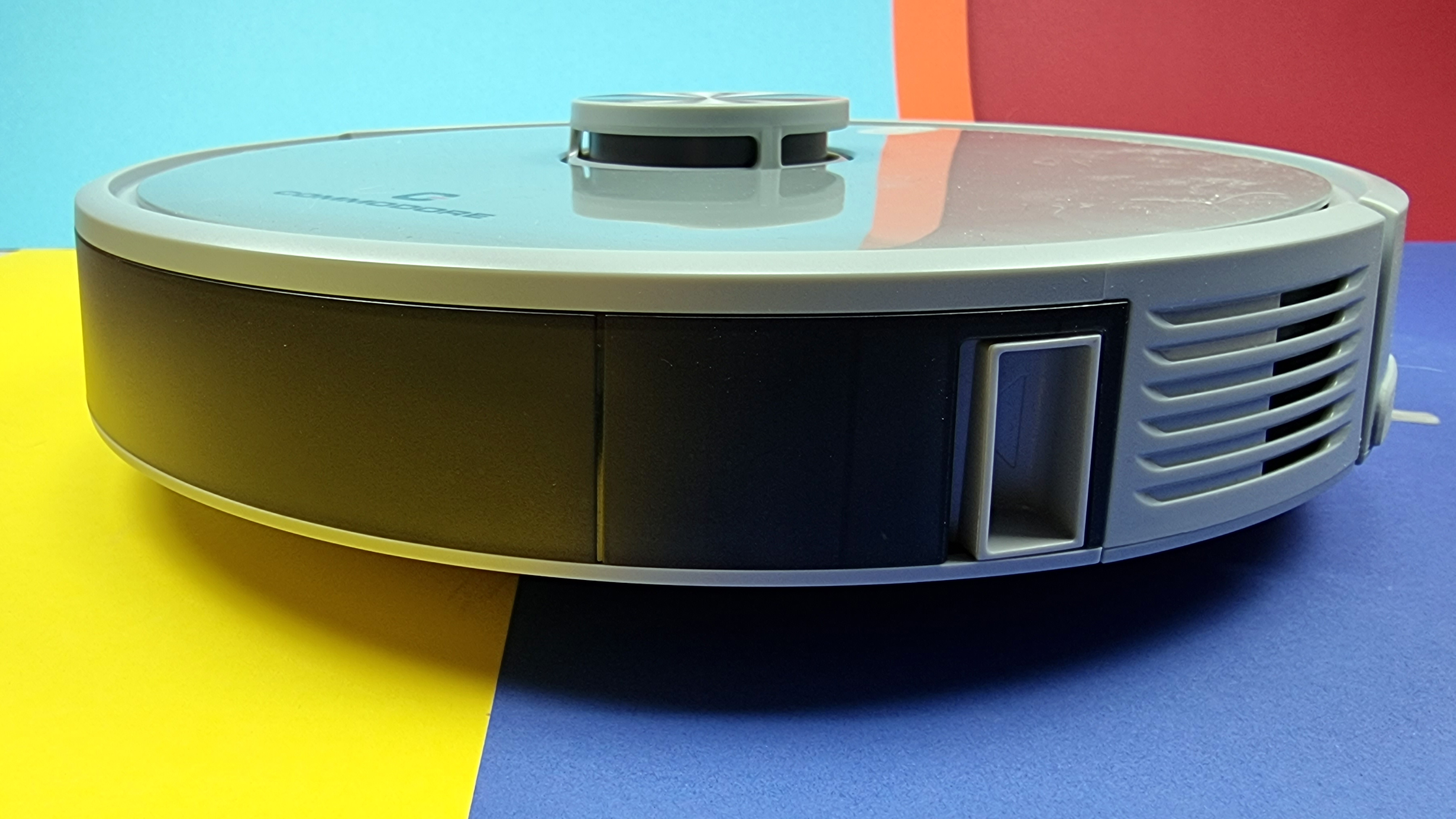 Commodore CVR 300: Saugroboter mit hervorragender Laser-Navigation und ...