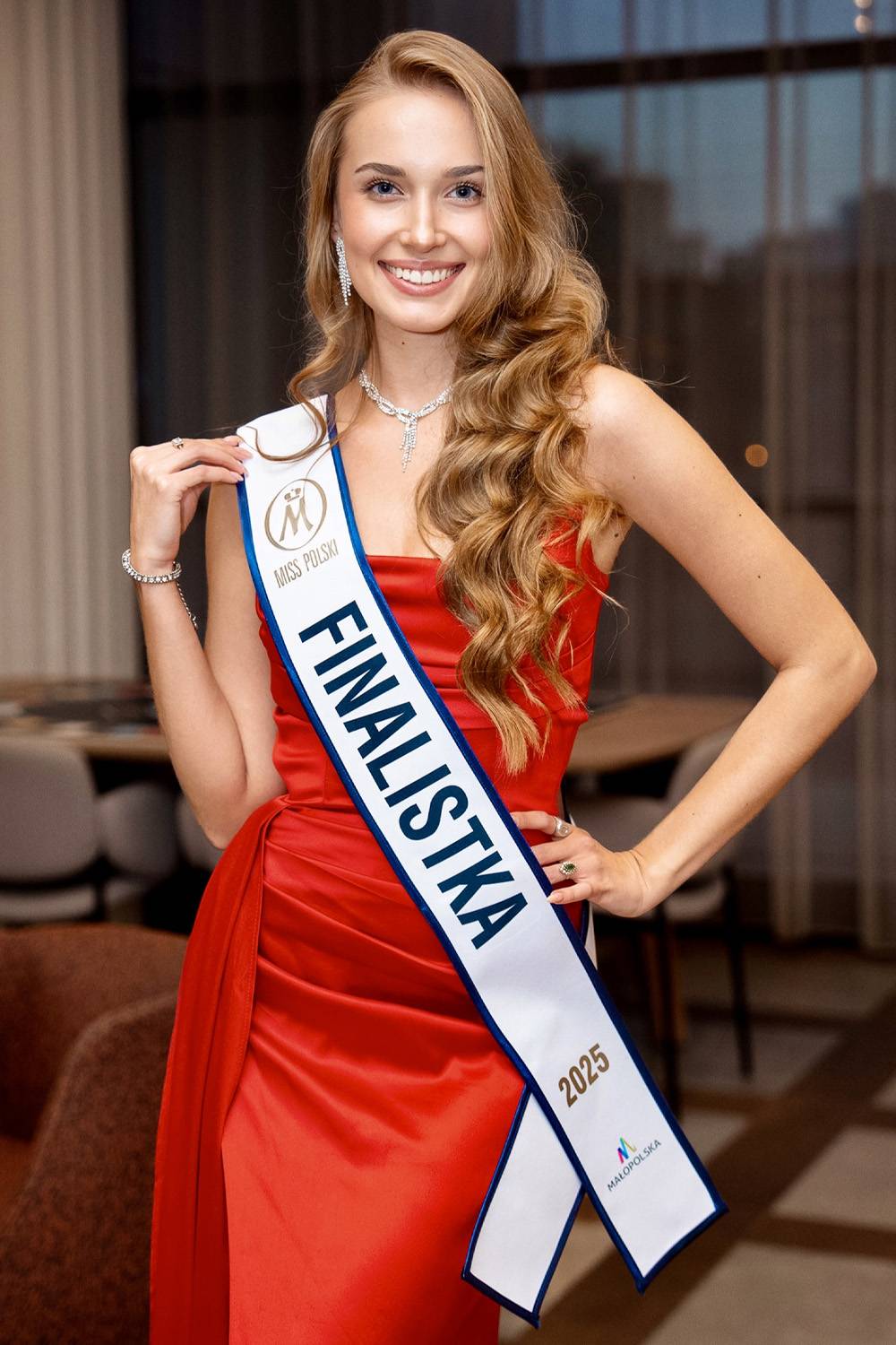 To ona została Miss Polski 2025. Oliwia Mikulska ma na swoim koncie ...