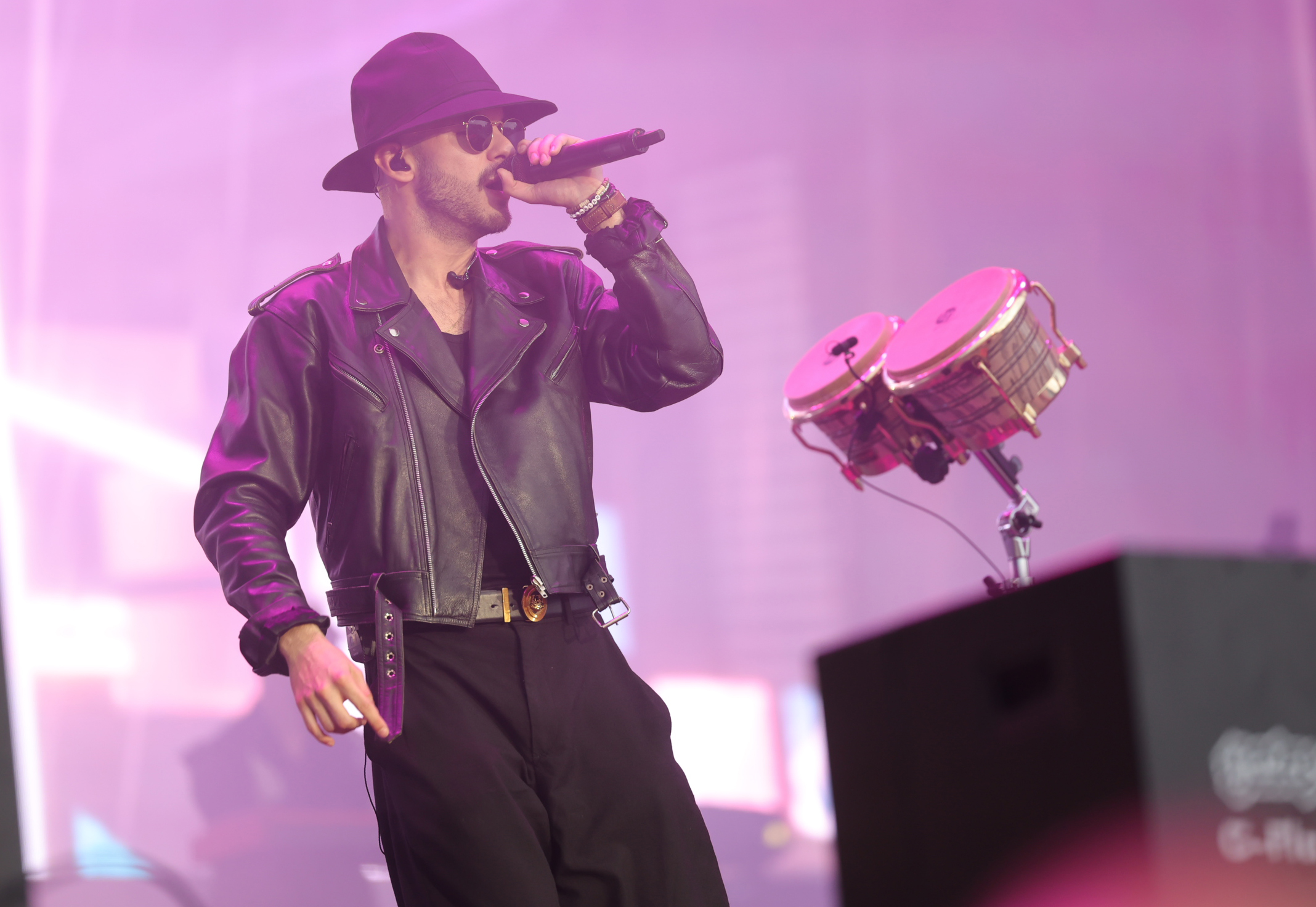 Azahriah még mindig együtt van a barátnőjével, Lunával - Blikk