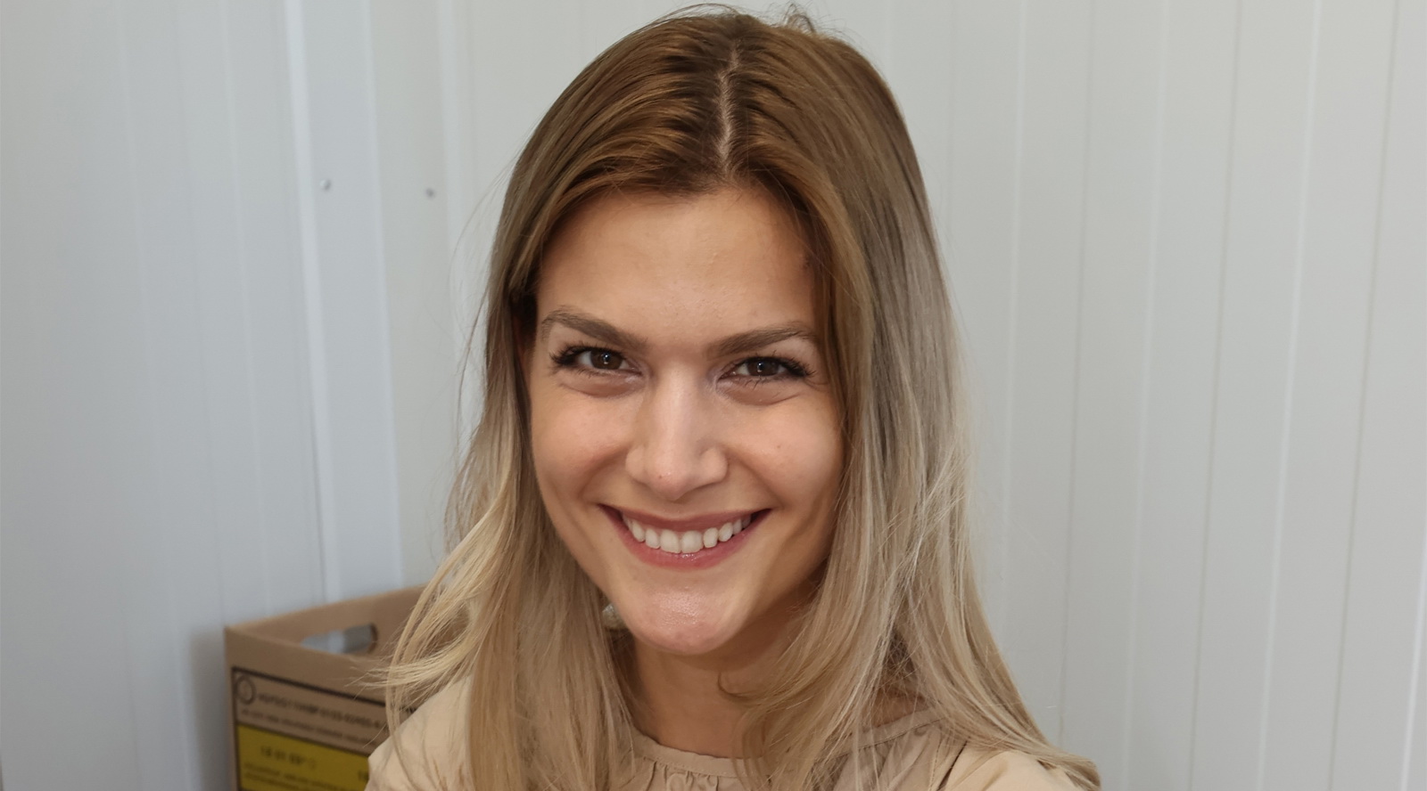 Weisz Fanni kisfiát a modell édesanyja tanítja majd jelnyelvre - Blikk