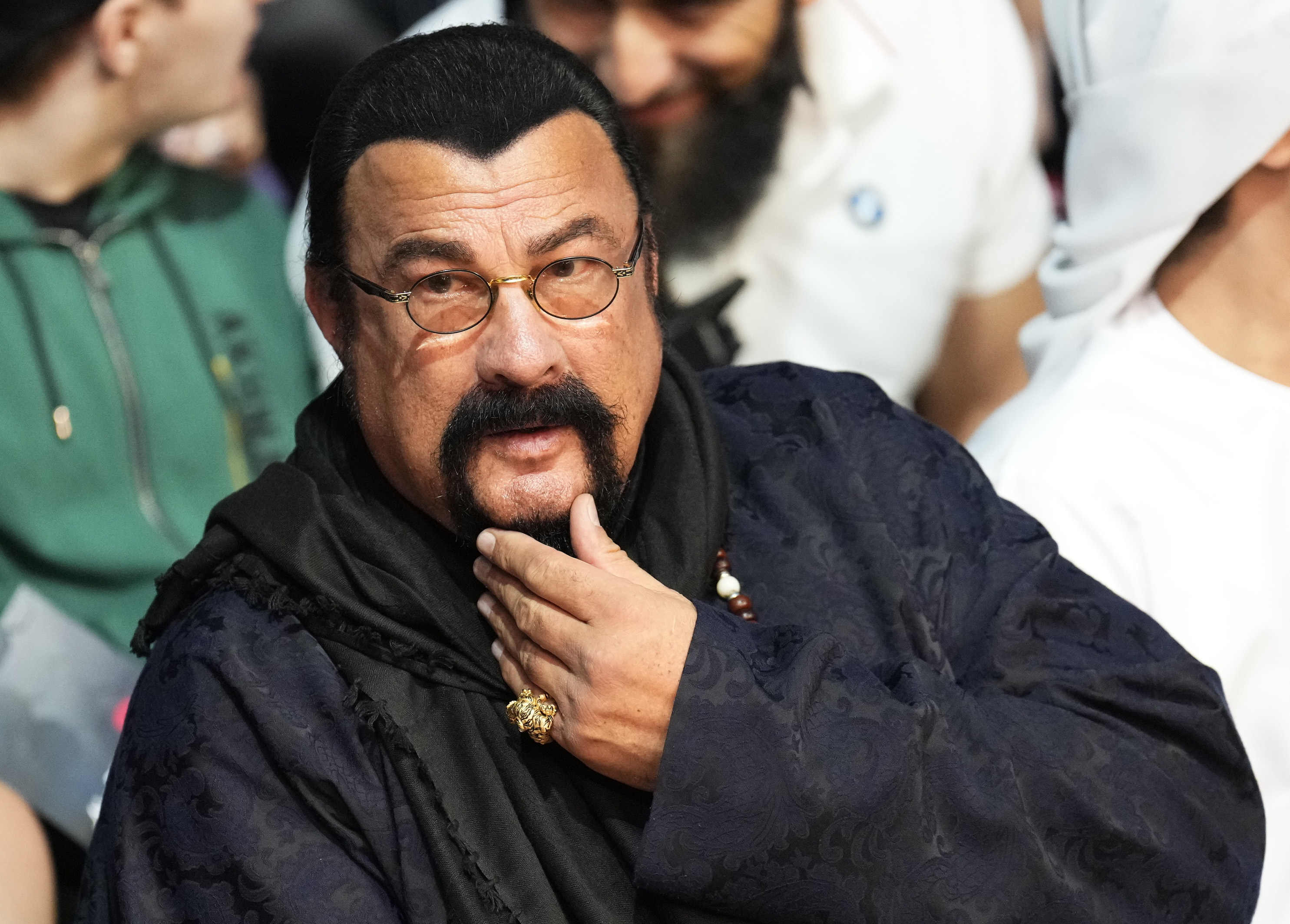 Így néz ki most a 72 éves Steven Seagal - Blikk