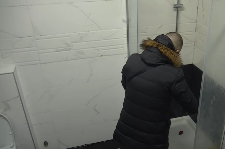 Nikola Grujić prevario ženu, pa ljubavnici otvorio sajt za odrasle, zarađivali od njenih slika