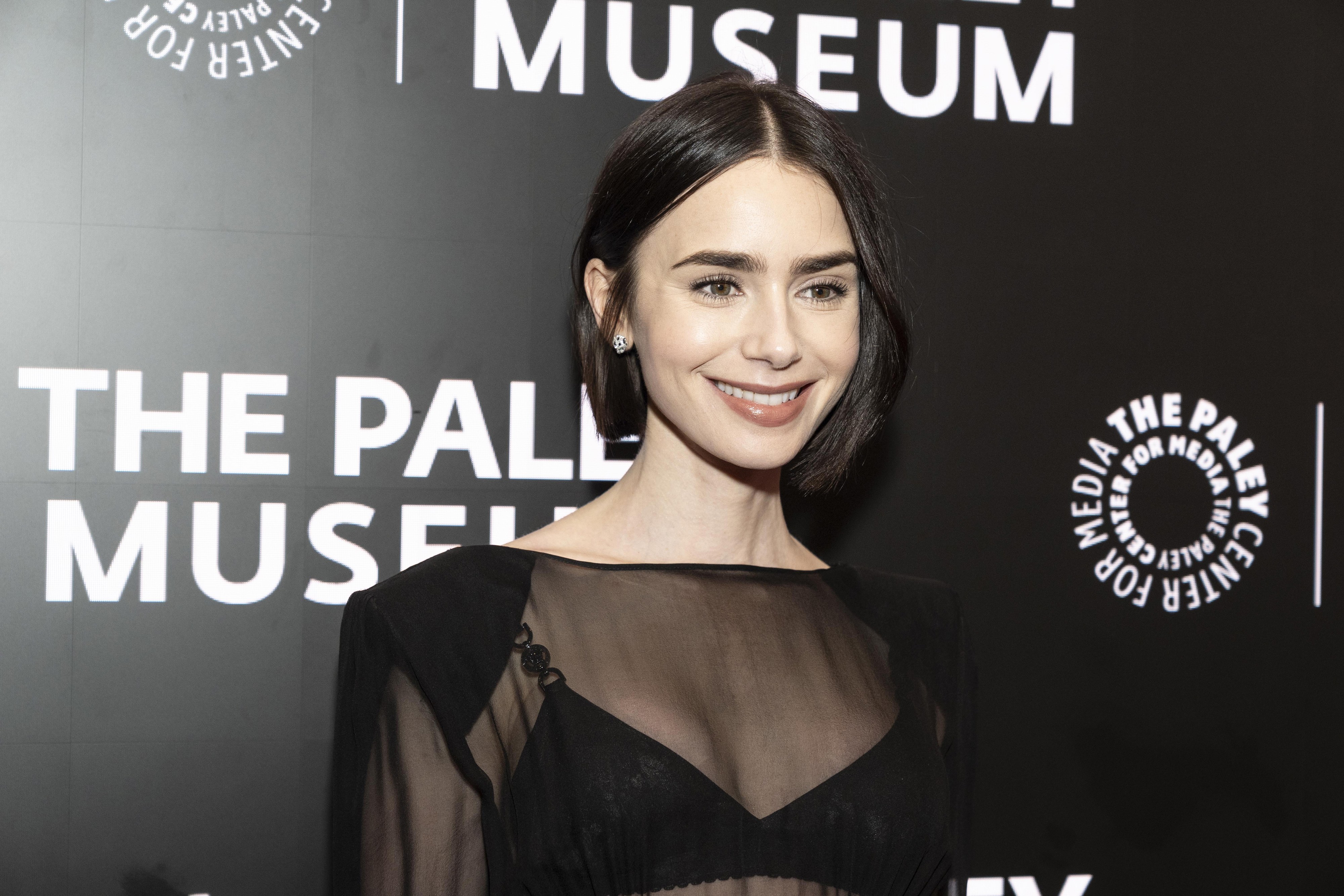 Hatalmas örömhír! Lily Collins anya lett - Blikk