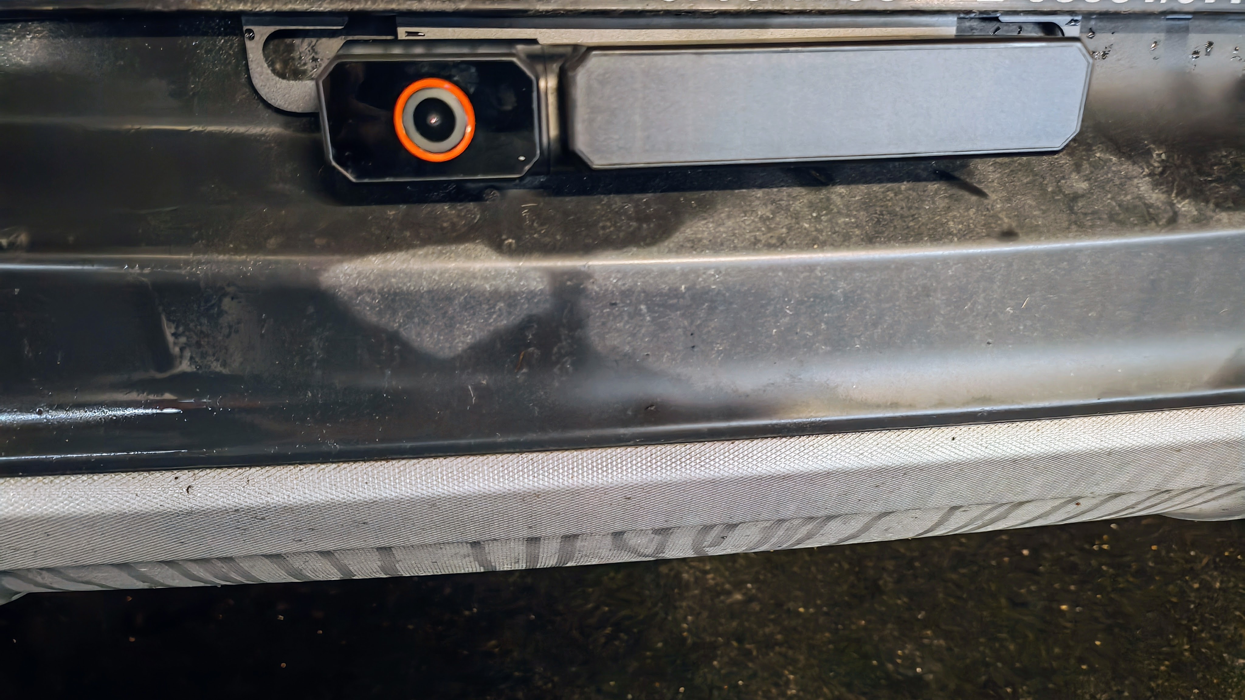 Funk-Rückfahrkamera Auto-Vox Solar 3A Plus im Test | Heise online ...