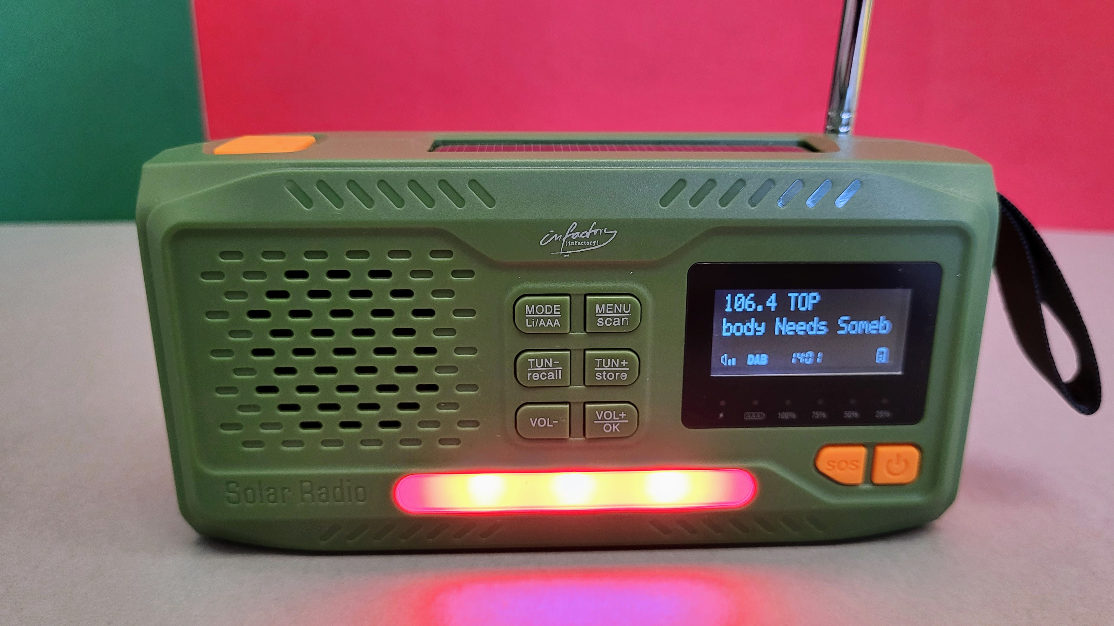 Top 10: Das beste Kurbelradio im Test – mit Solar, DAB+ & Co. | Heise ...