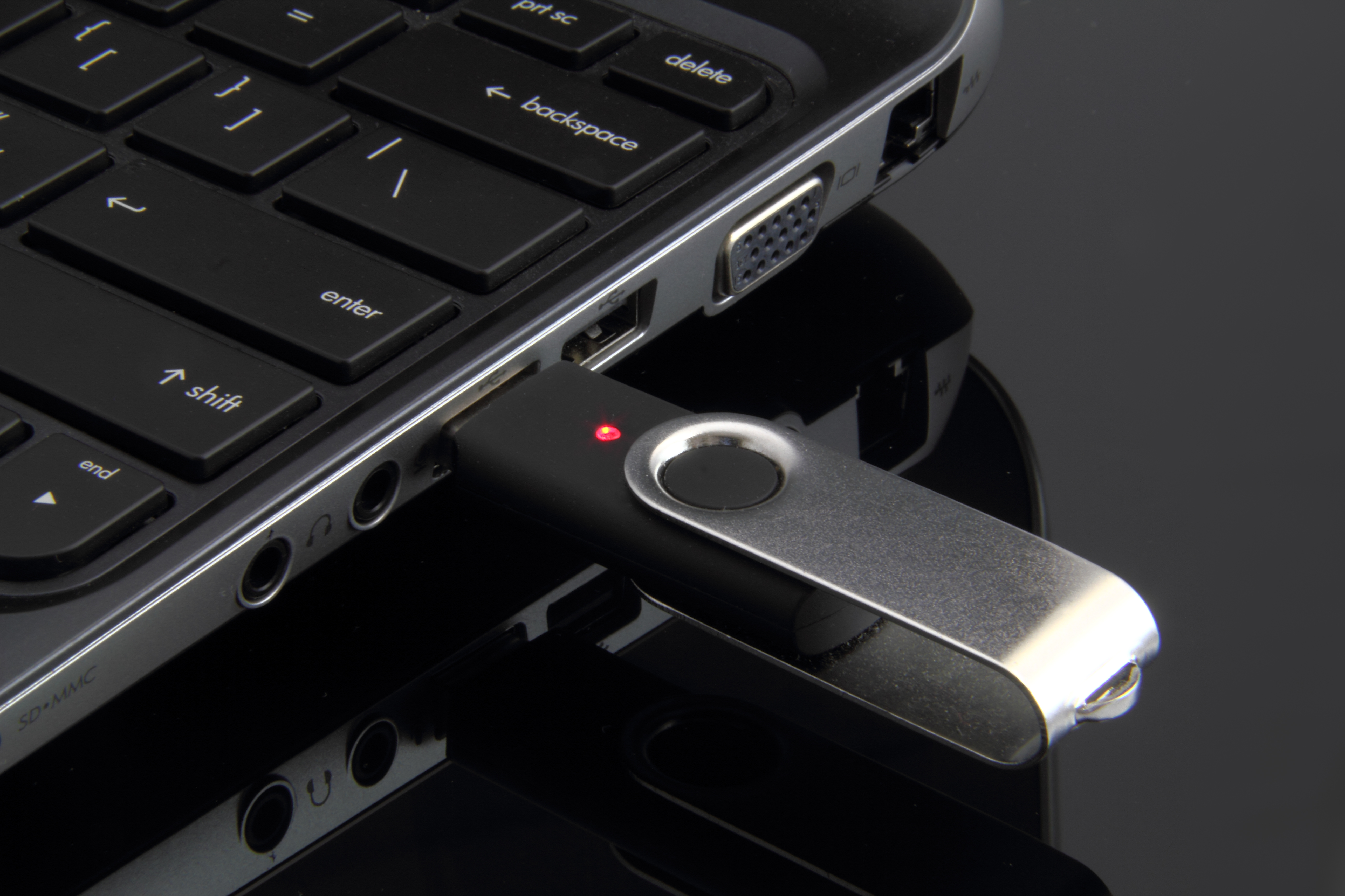 pendrive - najnowsze informacje | Komputer Świat