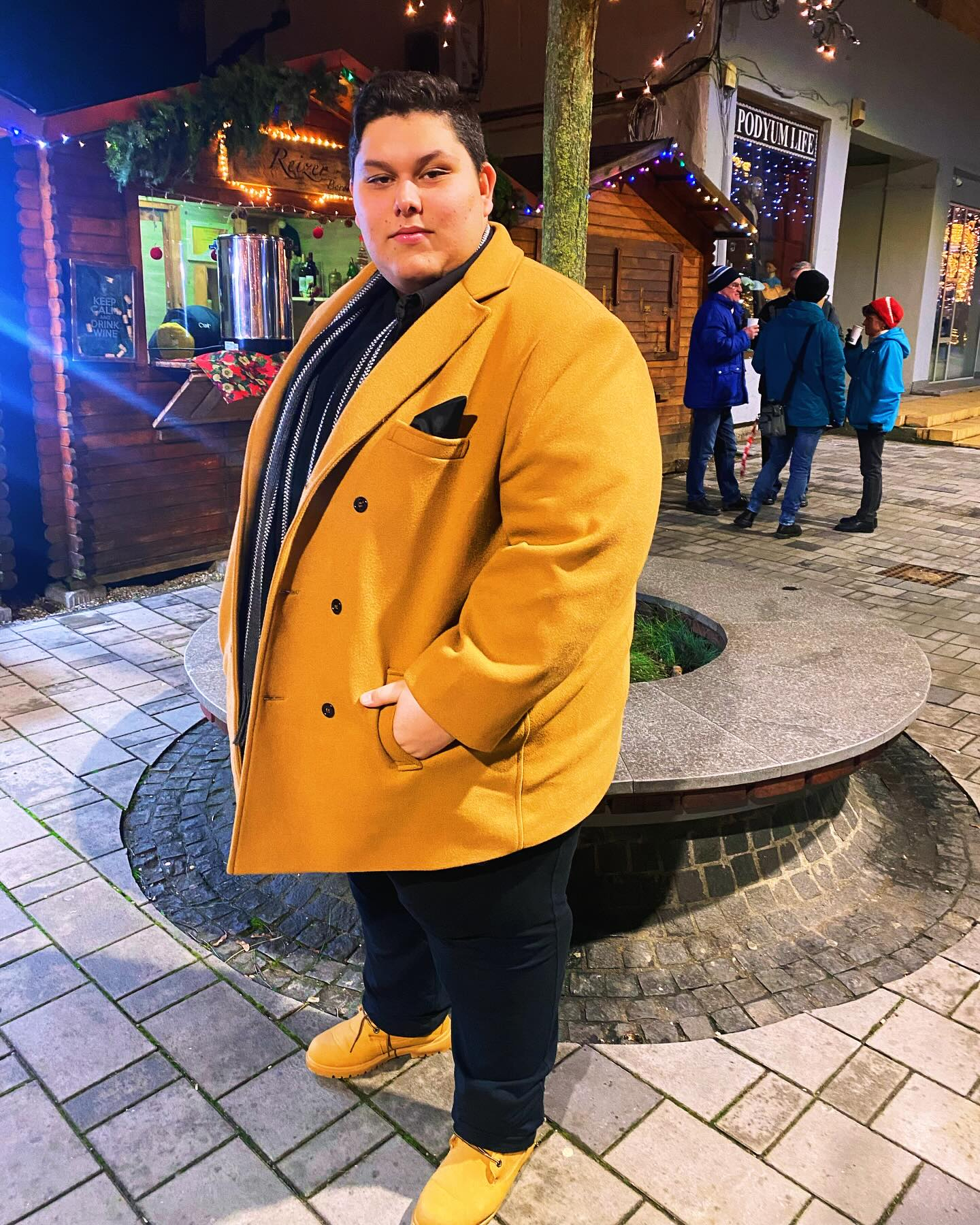 Komoly műtét előtt áll a több mint 150 kilós színész-énekes, akit ...