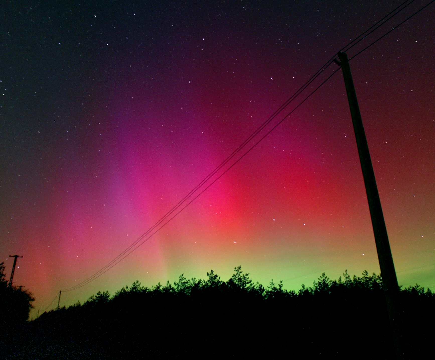 Hétfő este újra felragyoghat a sarki fény Magyarországon - Blikk