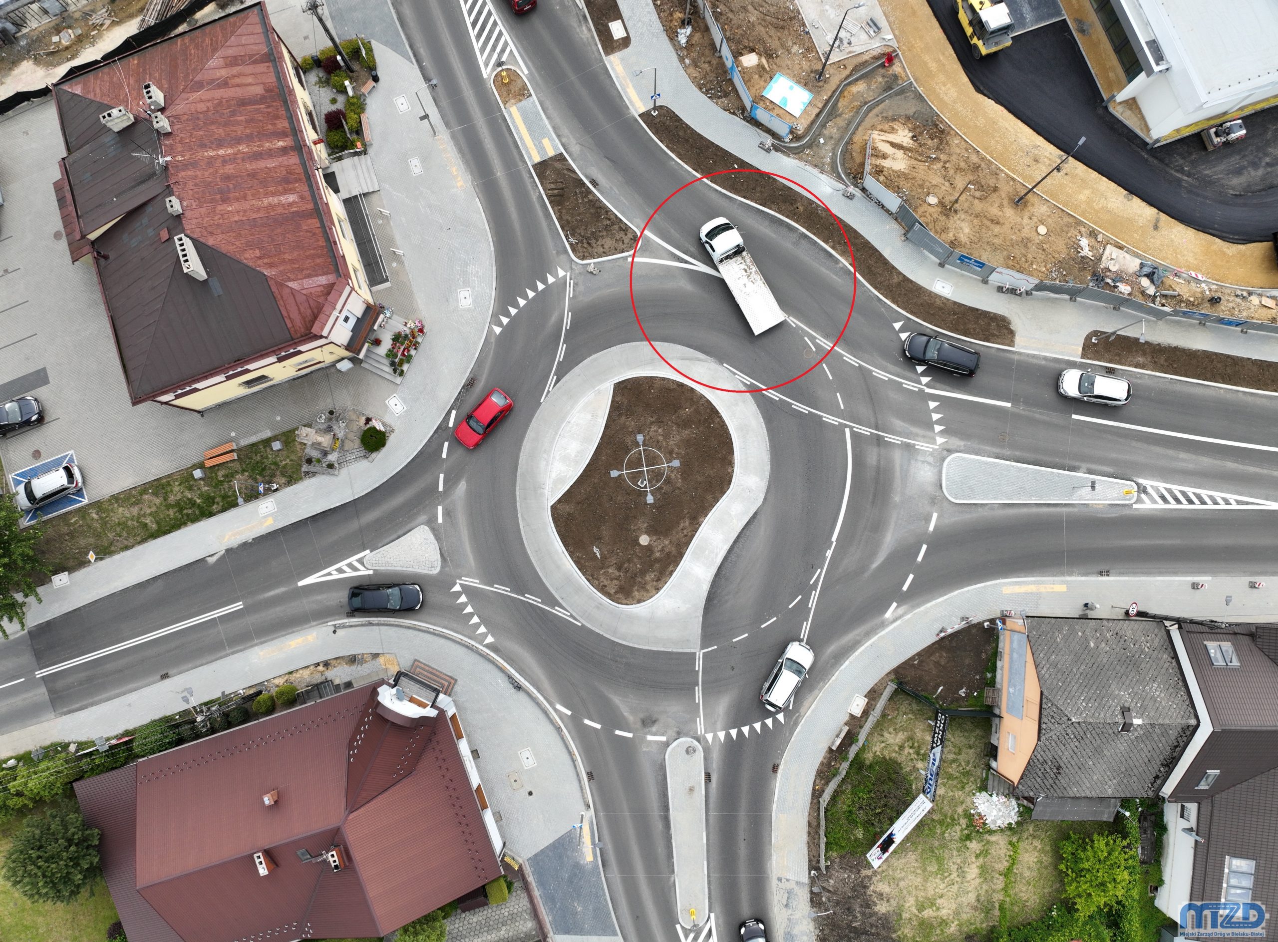 W Bielsku-Białej powstało osobliwe rondo. Prawie nikt nie wie, jak ma jechać