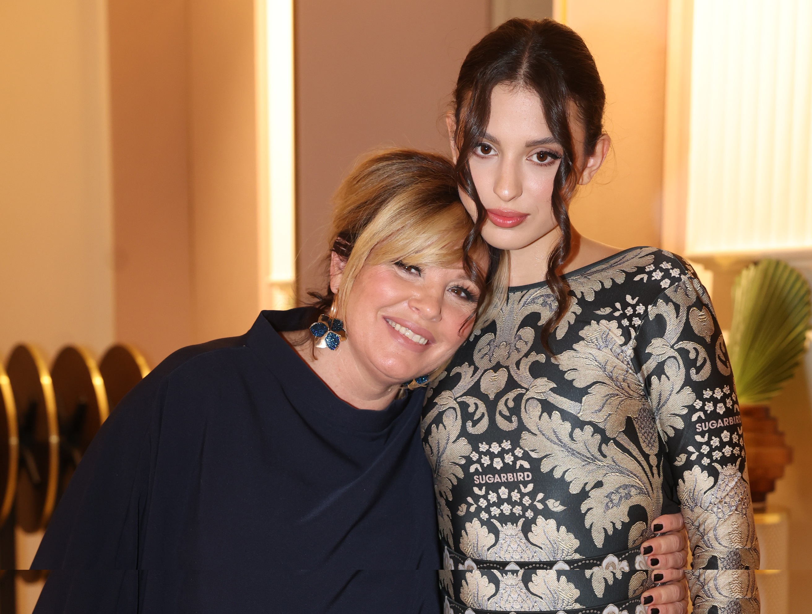 Meseszép volt a ballagásán Liptai Claudia és Gesztesi lánya - Blikk