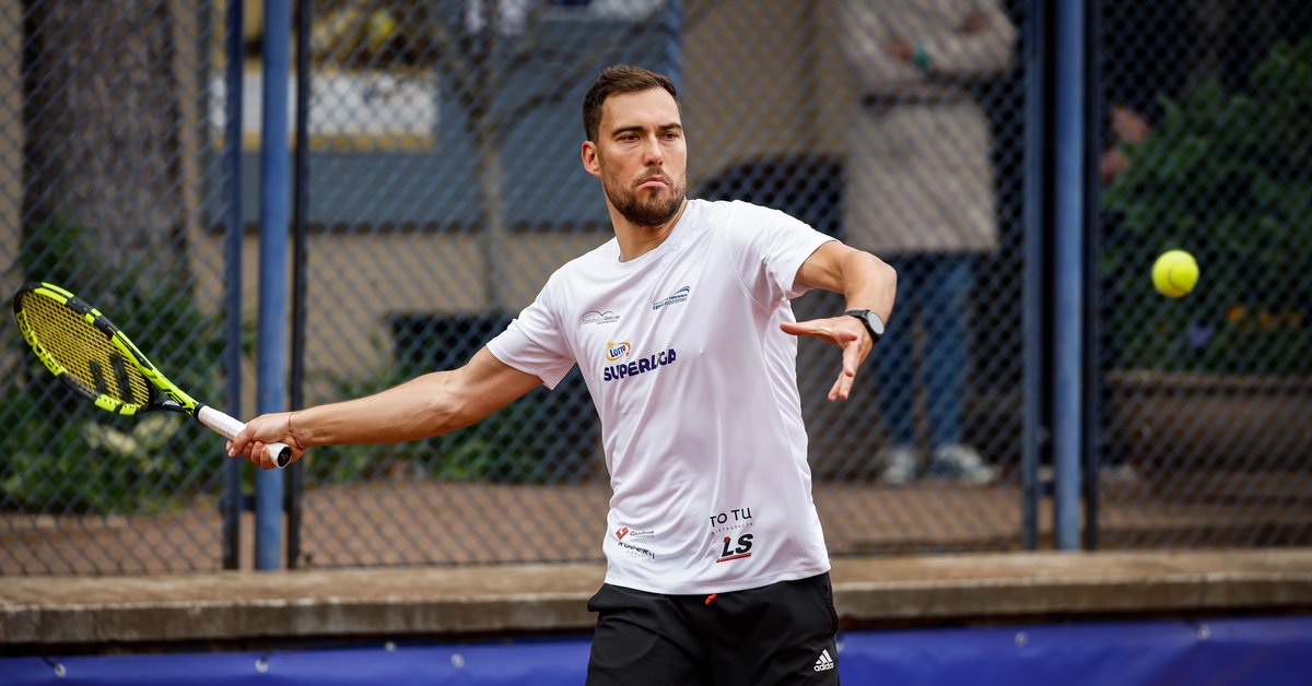 Efektowne otwarcie. Ruszyła LOTTO SuperLIGA. W jednym z meczów zagrał Janowicz - Przegląd ...
