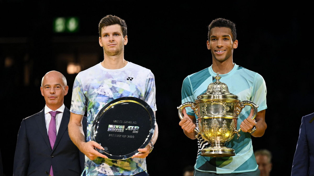 Ostre przyspieszenie Huberta Hurkacza. Czy serwis pomoże mu w Bercy? - Przegląd Sportowy Onet