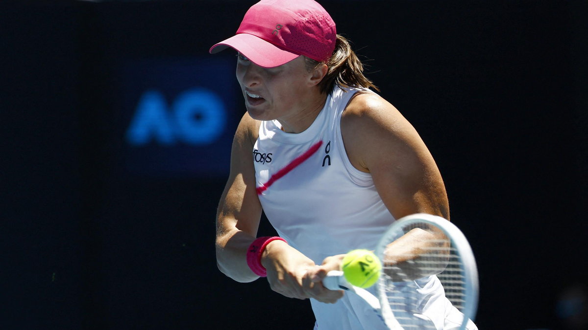 Iga Świątek - Danielle Collins: relacja na żywo. Polka walczy w ...