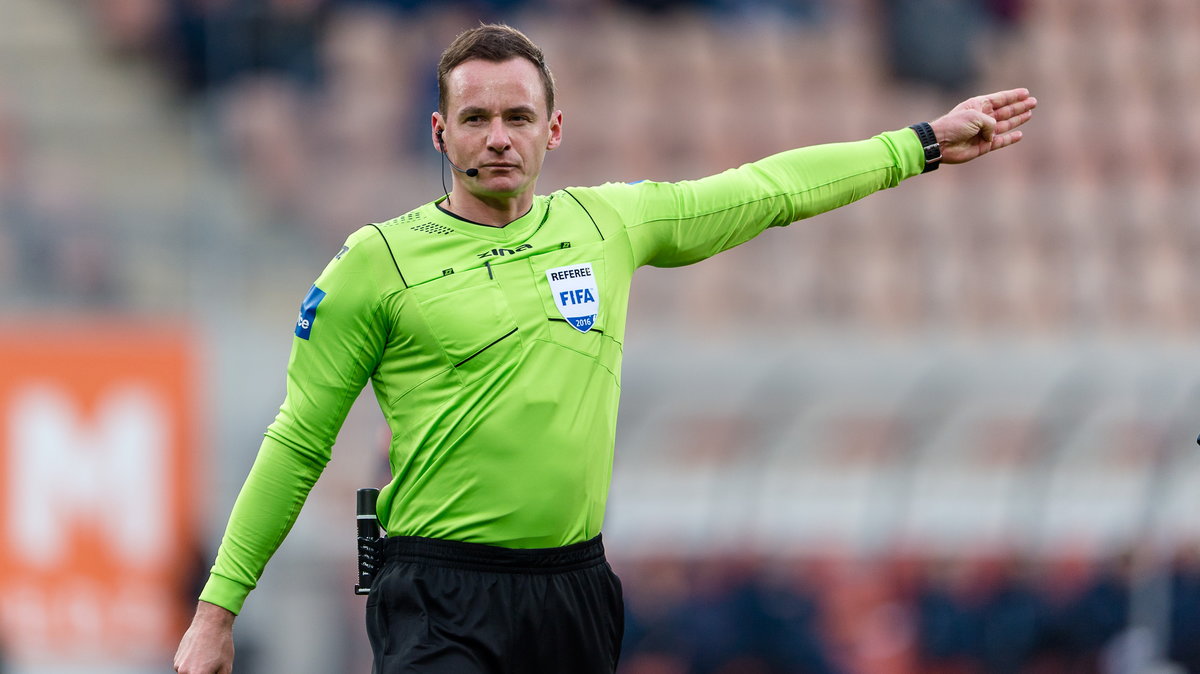 Sędziowie dokładają lidze emocji. Fatalne pomyłki polskich arbitrów ...