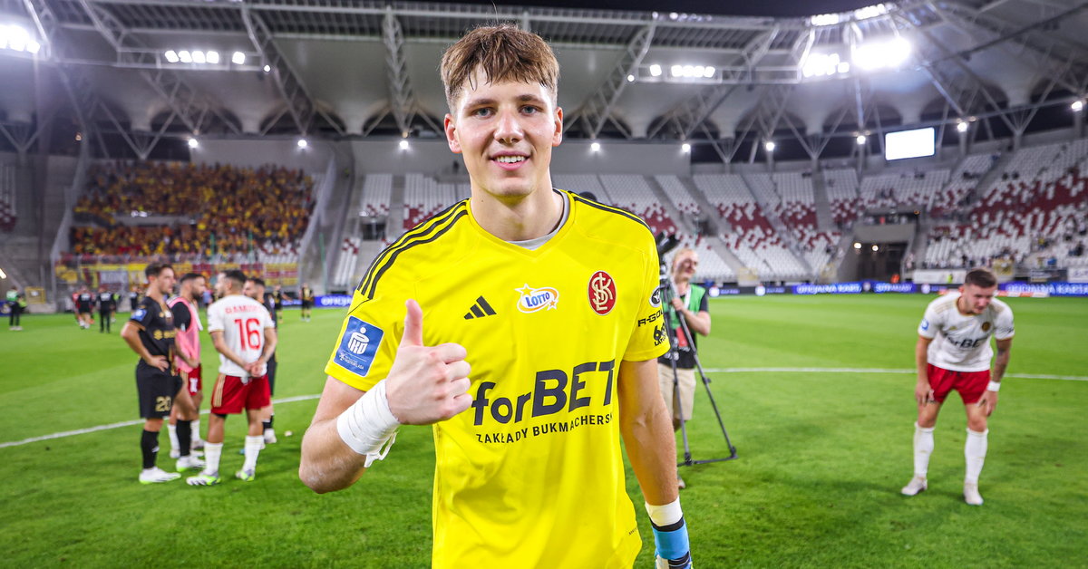 Aleksander Bobek młody bramkarz ŁKS radzi sobie w Ekstraklasie ...