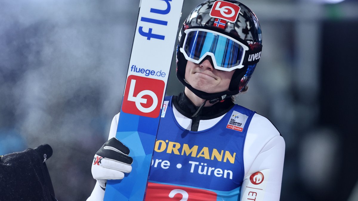 Gwiazdor wyrzucony z Turnieju Czterech Skoczni. Jest decyzja - Przegląd ...