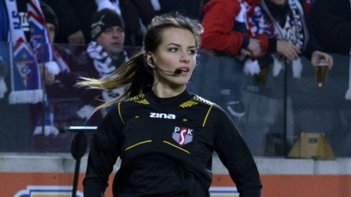 Karolina Bojar pokazała mięśnie brzucha - Ofsajd