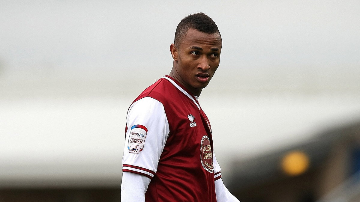 Kibice nazwali piłkarza "małpą", ten zaczął ich bronić - Przegląd Sportowy