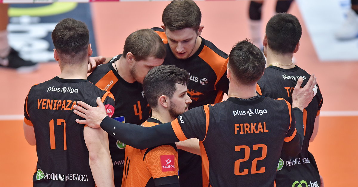 Musieli uciekać ze Lwowa. W Krakowie grają "u siebie" - Przegląd ...