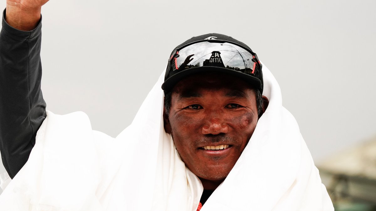 Nepalczyk Kami Rita Sherpa po raz 31. wszedł na Mount Everest ...
