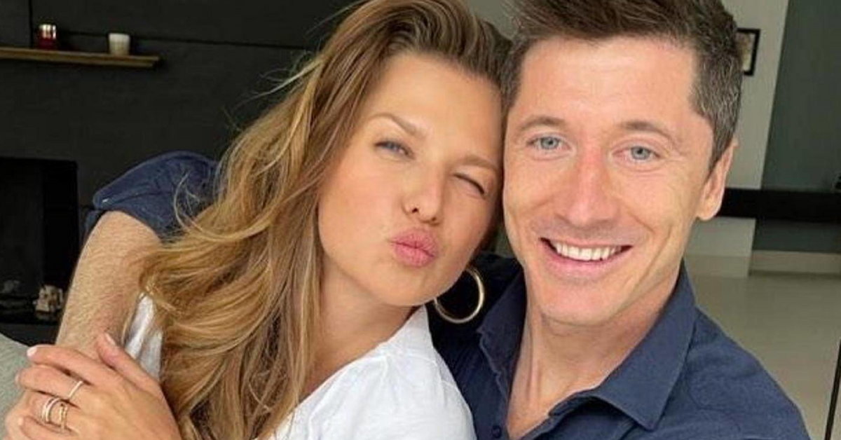 Lewandowscy szykują się do świąt. Pokazali świetne zdjęcie. Fani ...